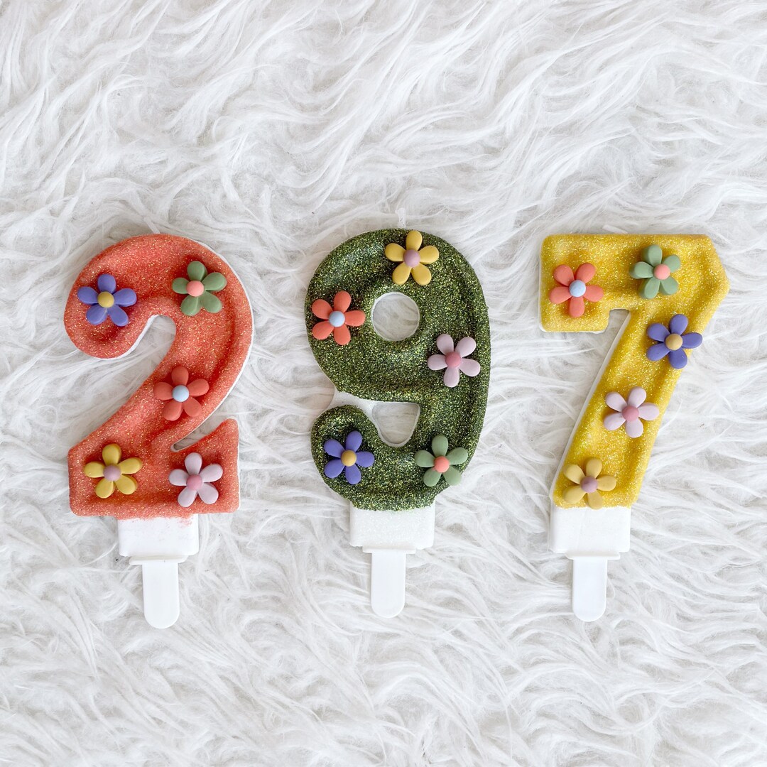 Retro Groovy 70’s Wild Daisy Glitter Birthday Number Large 4.5” Candle ...