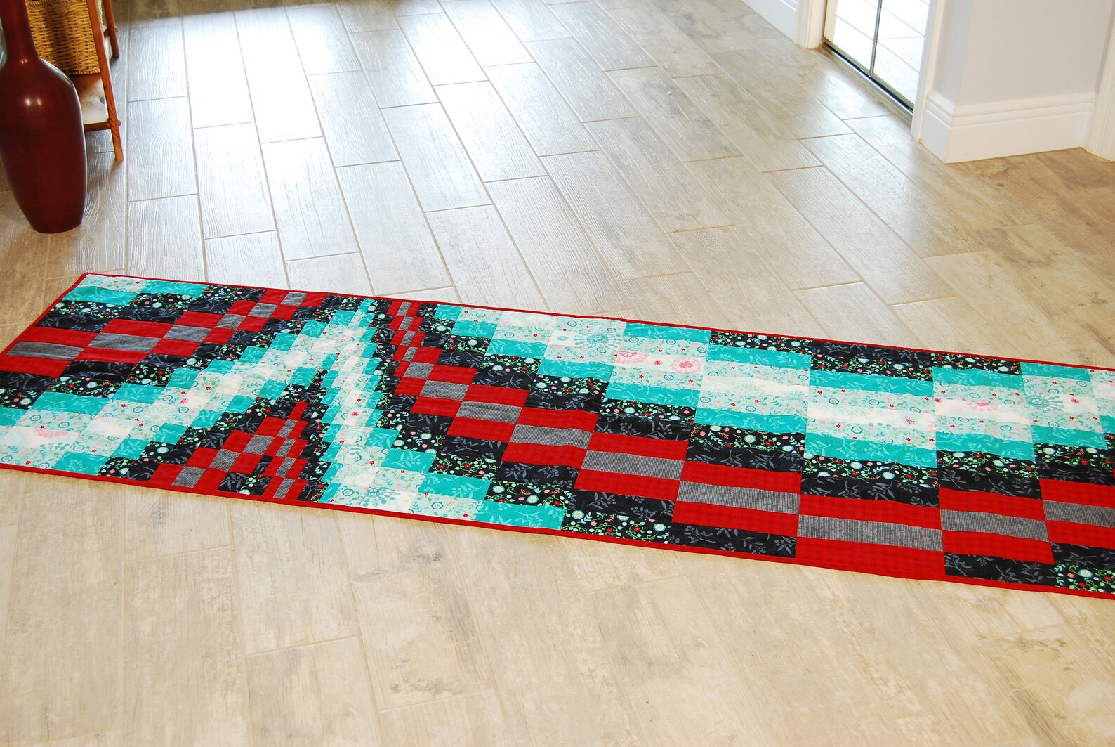 Bargello Bed Runner. Modern Holiday Styled Handmade Quilted Bed Runner. Sized Perfectly for Full ...