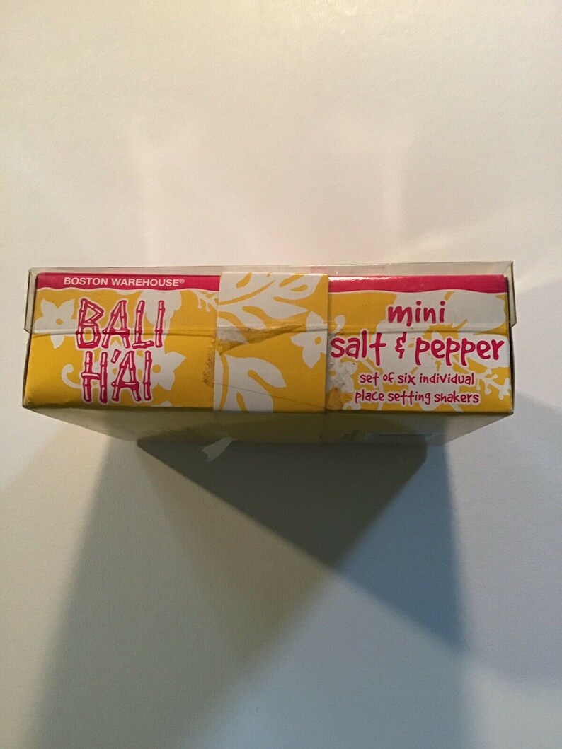 Boston Warehouse Bali Hai Salt and Pepper Shaker Hibiscus Flower ...