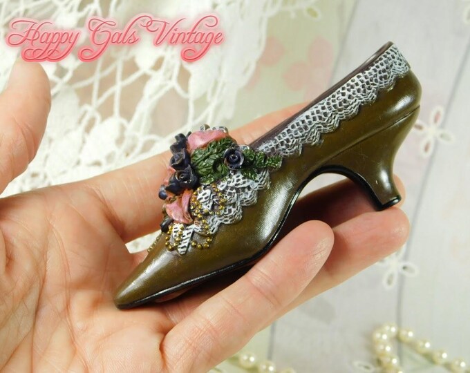 Little Shoe Figurine Sculpture, Vintage Sculpted Resin Little High ...