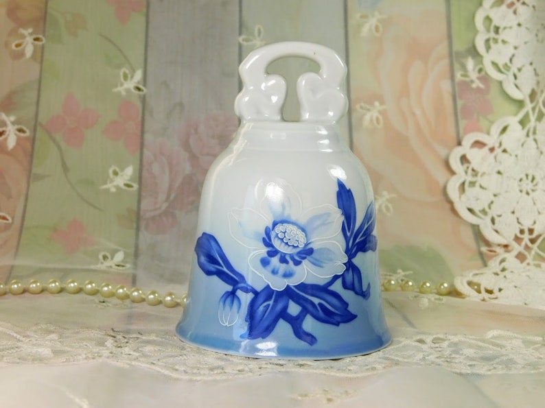 Little Porcelain Bell From the Danbury Mint Small Ceramic - Etsy
