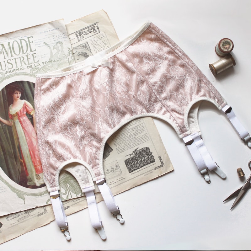 Vintage Lingerie Belt - Etsy