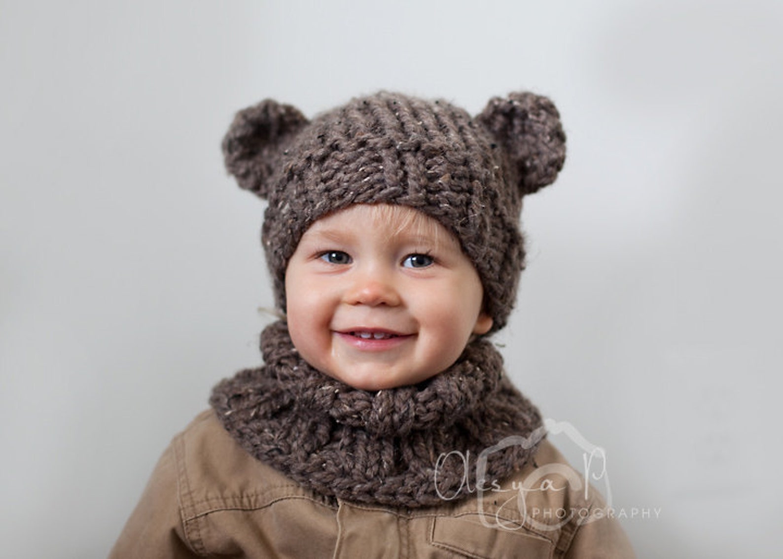 Knitting Pattern #017 - Chunky Bear Hat and Neck Warmer Set, Easy Knit ...