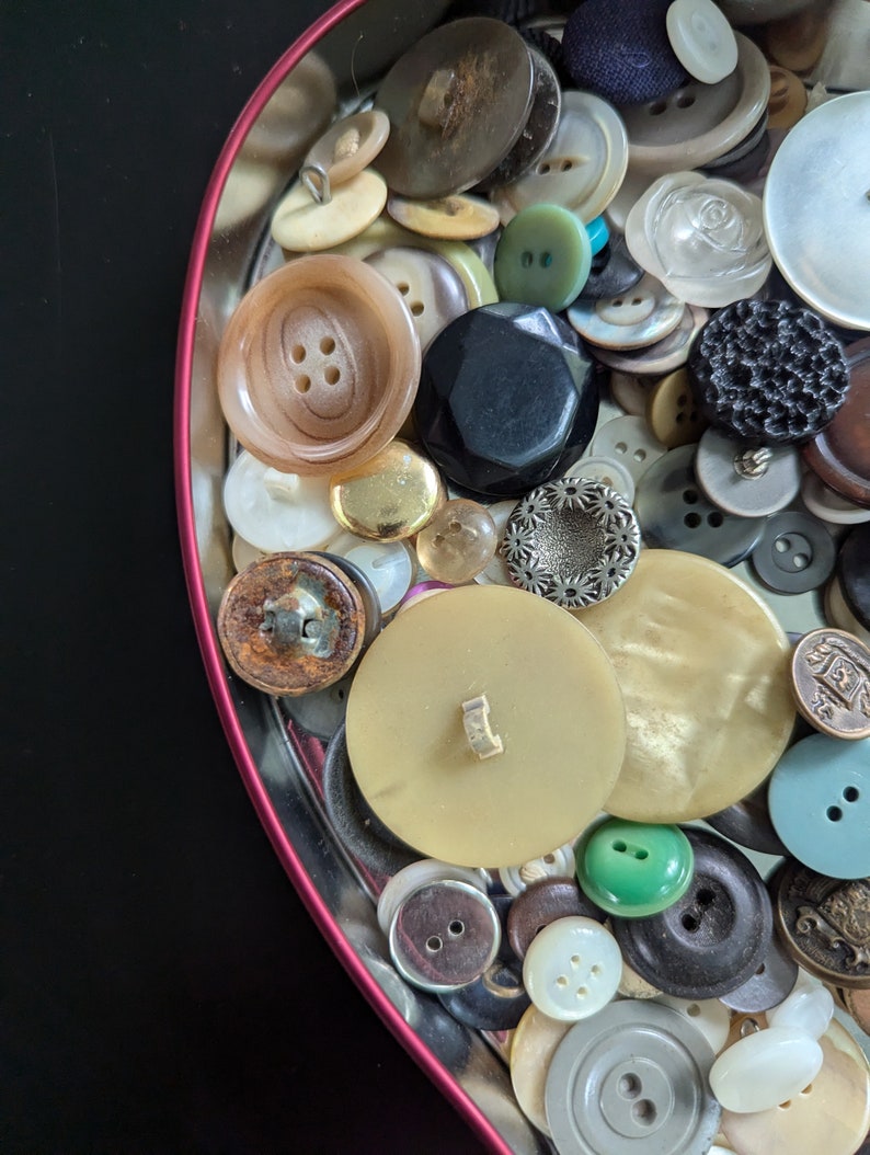 10 Ounces of Random Buttons, Some Vintage Buttons, Bulk Button Lot ...
