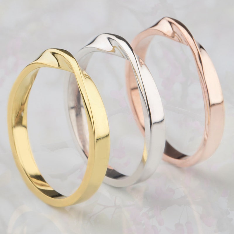 Eternal Love Ring - Etsy