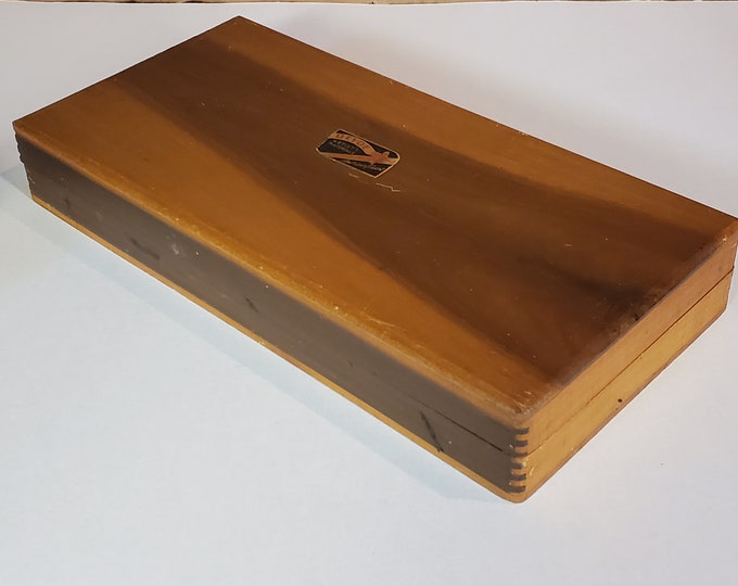 1930s-40s "devoe" Artist Paint Box, Vintage Dovetailed Wood Art Box ...