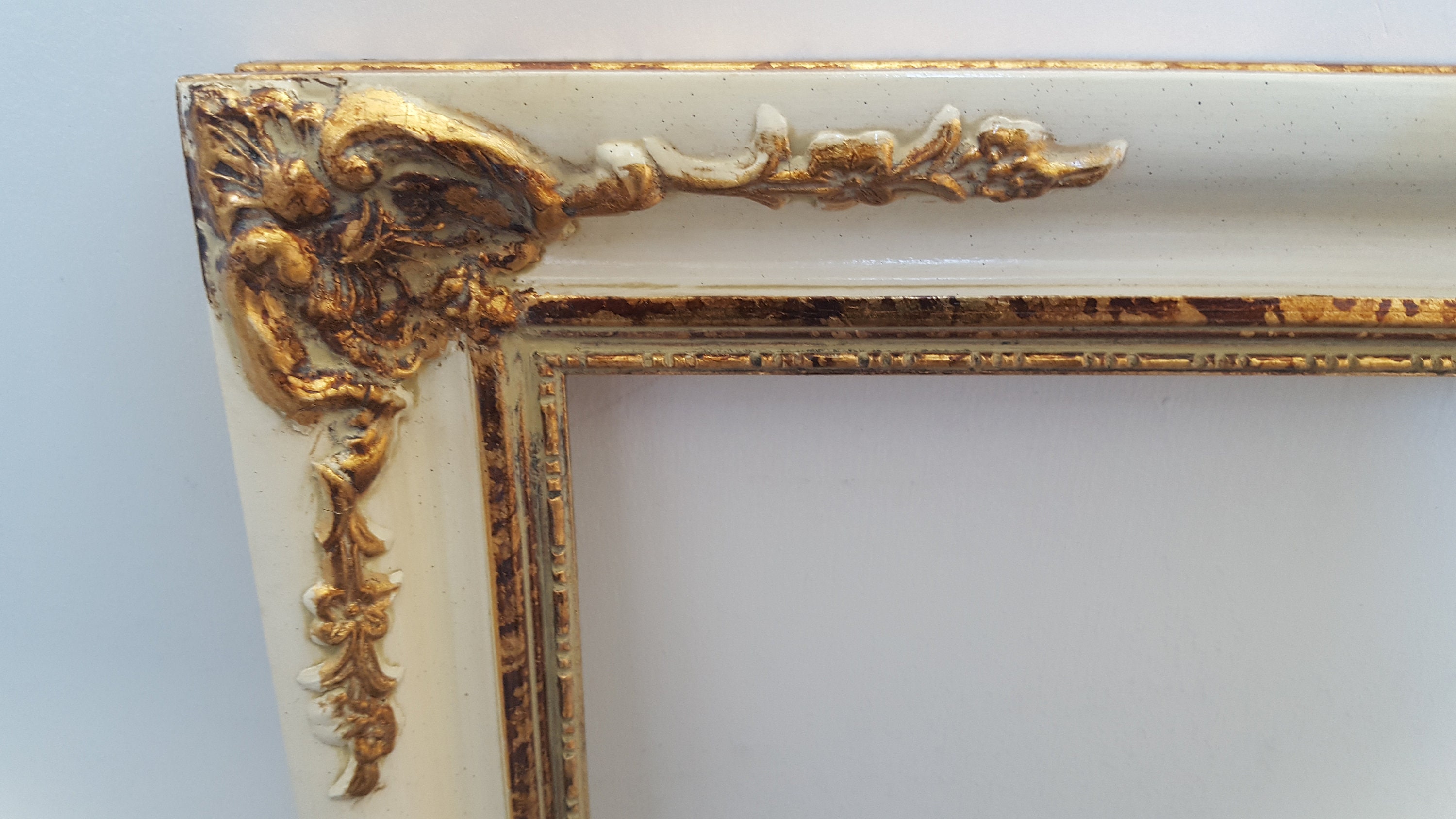 Ornate Picture Frame 16x20'' Offwhite and Gold Leaf 2'' Wide Imperial ...