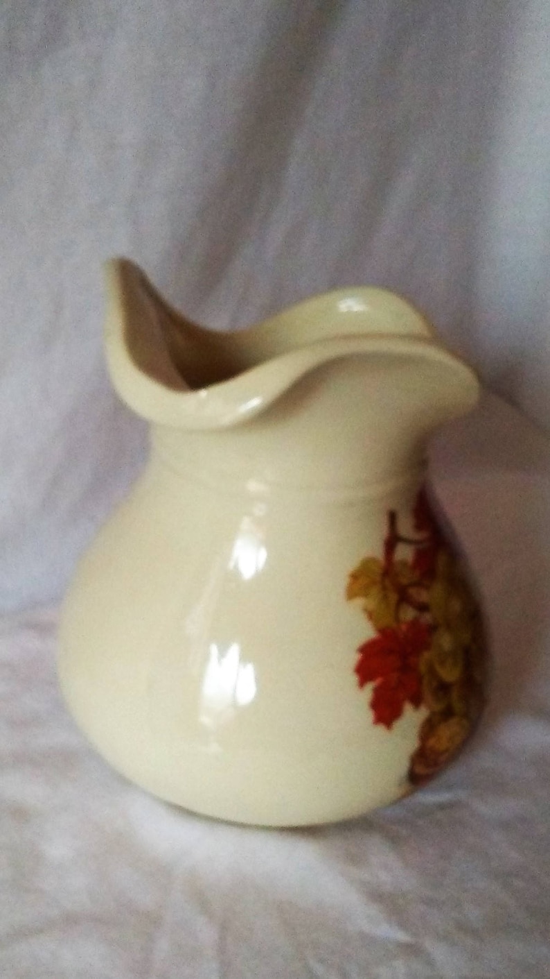Mccoy Pitcher/water Pitcher/ceramic Pitcher With Grapes/mccoy Grape ...