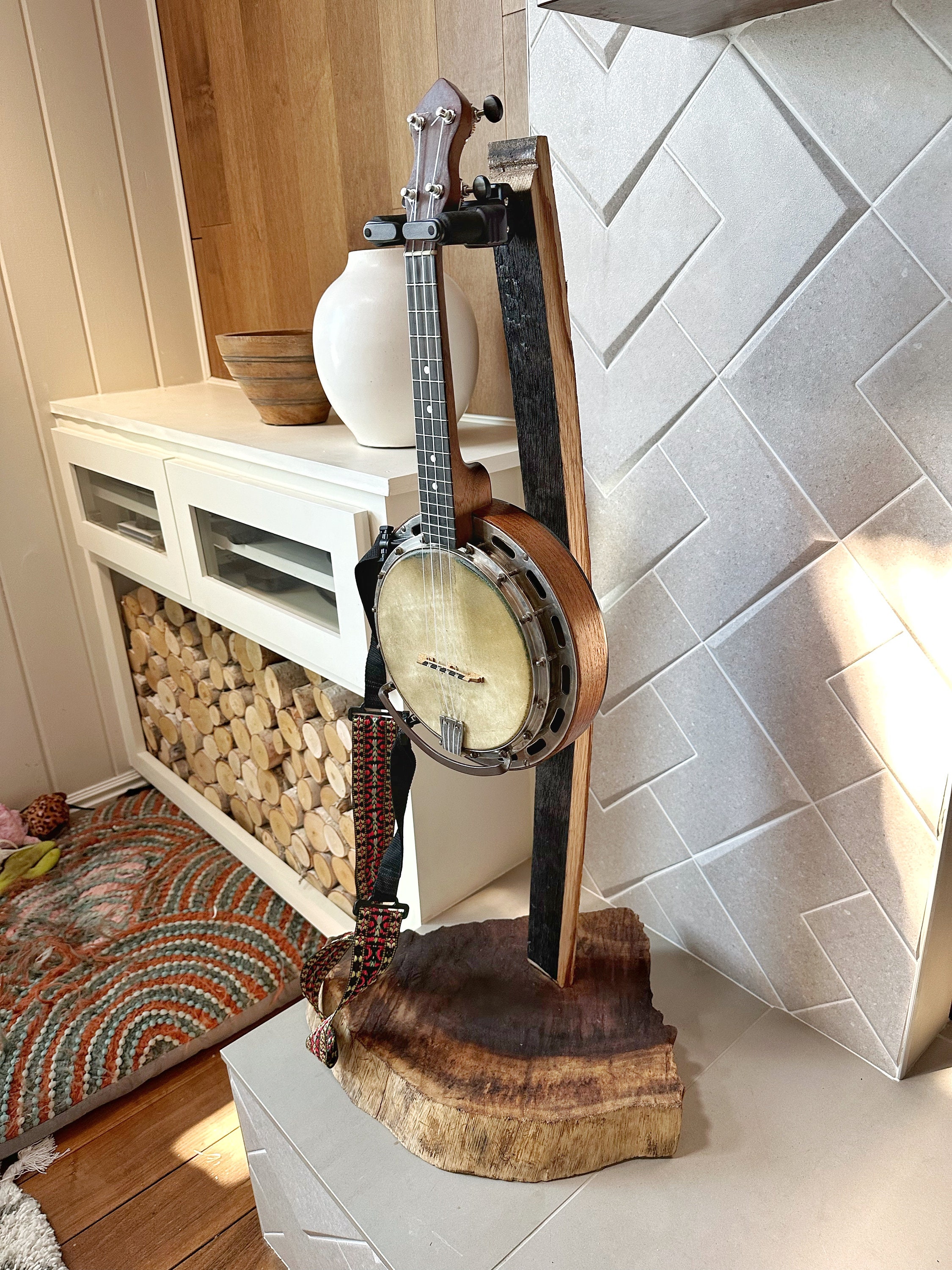 Banjo, Ukelele Stand - Perfect for Any Small-format Stringed Instrument ...