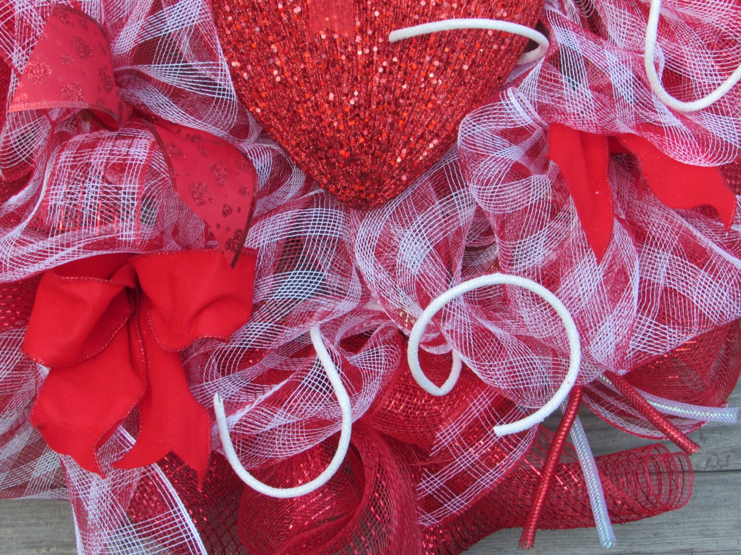 24 Valentine's Day Wreath Valentine Deco Mesh Wreath | Etsy