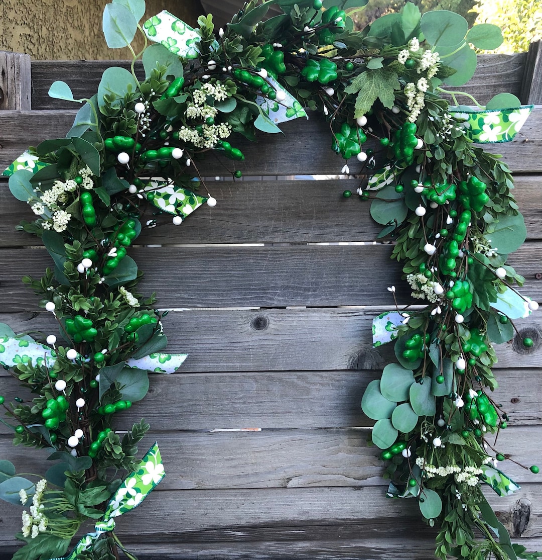 St. Patrick's Day Garland Shamrock Table Decor St. Pat's Greenery ...