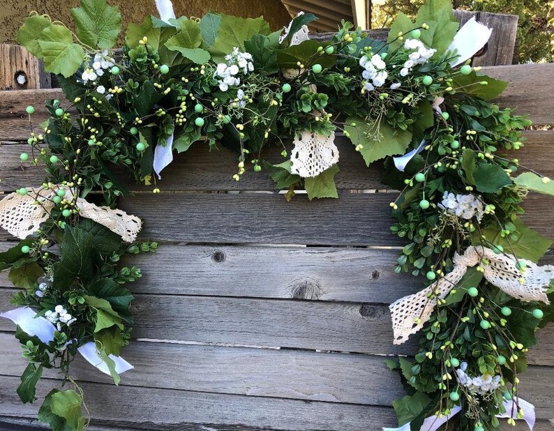 Spring Greenery Garland Easter Pip Berry Garland Spring Boxwood Garland ...