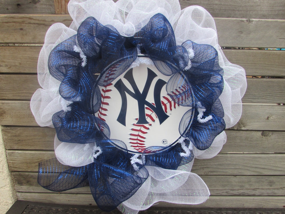 New York Yankees Wreath New York Mesh Wreath Yankees Wreath Baseball ...