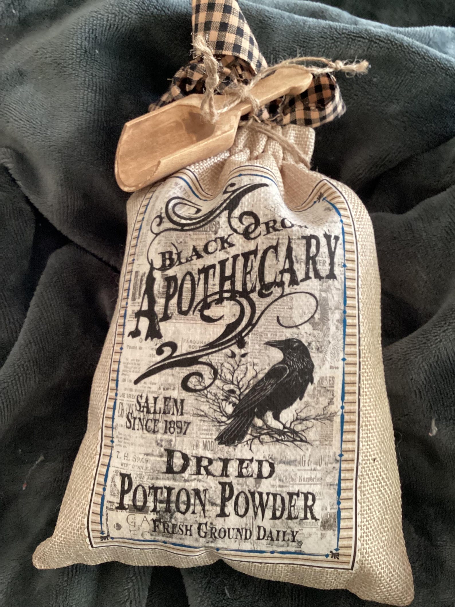 Burlap Pantry Bag: Black Crow Dried Potion Powder, Apothecary Bag - Etsy
