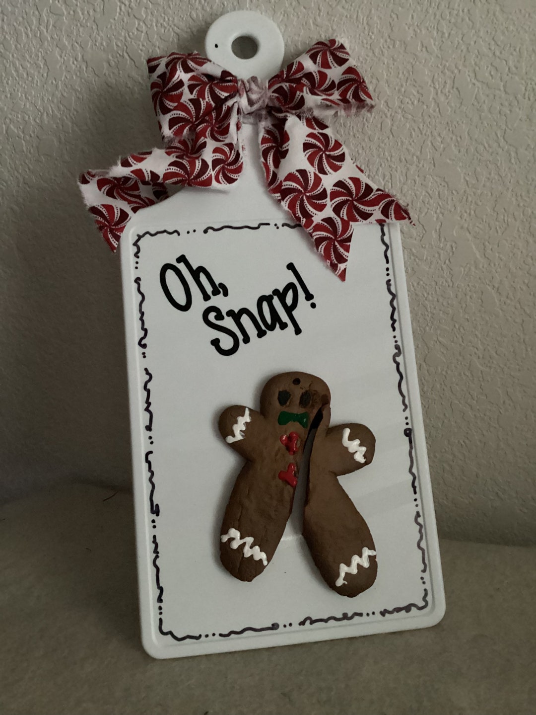 Oh Snap Gingerbread Man Sign, Oh Snap Sign Plastic Cutting Board, Oh ...