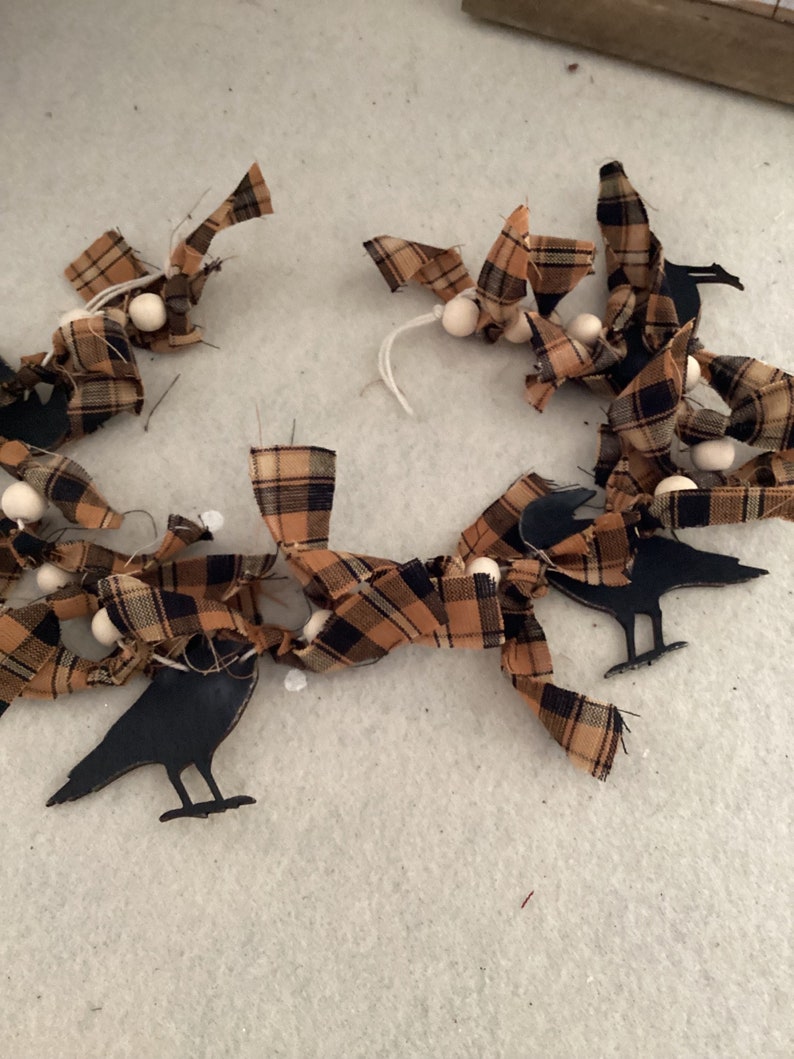 Crow Garland, Wooden Rustic Crow Garland, Primitive Homespun Black Crow ...