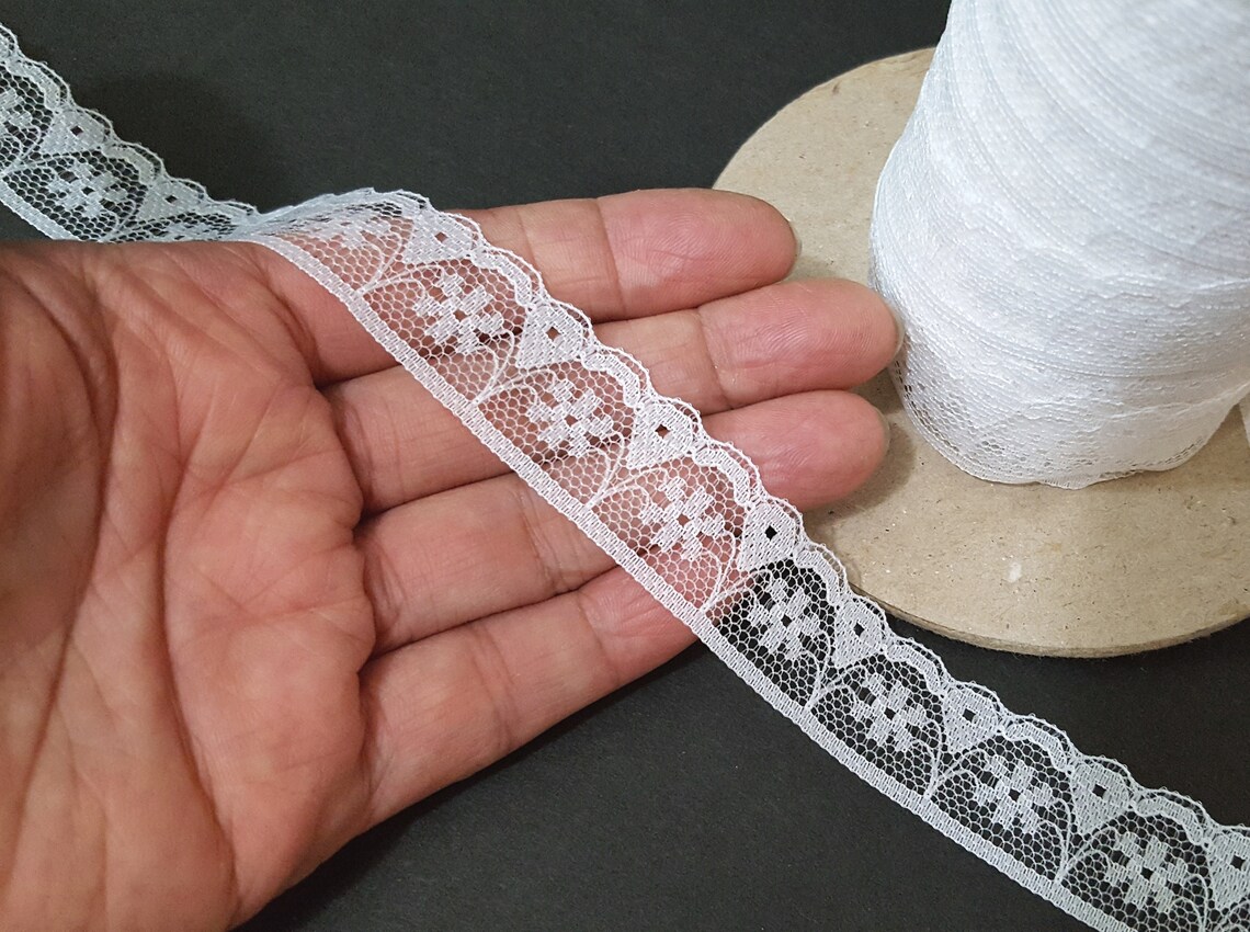 3/4 Inch / 20mm Wide - 5 Yds - 20 Yds White Scalloped Polyester Lace ...