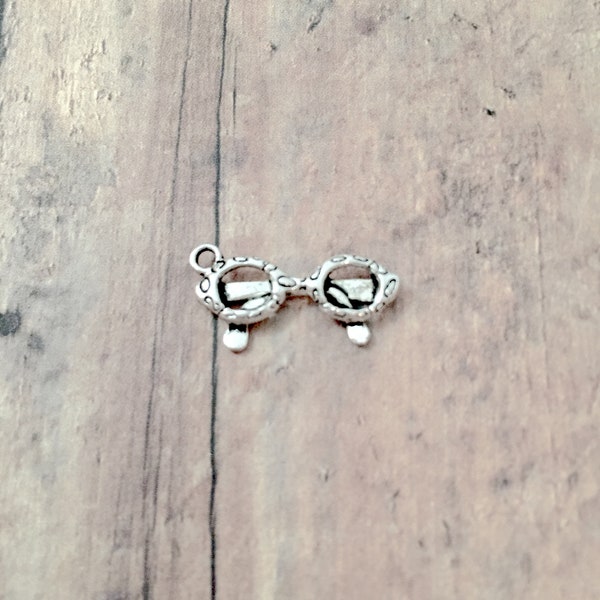 Eyeglasses Charm - Etsy
