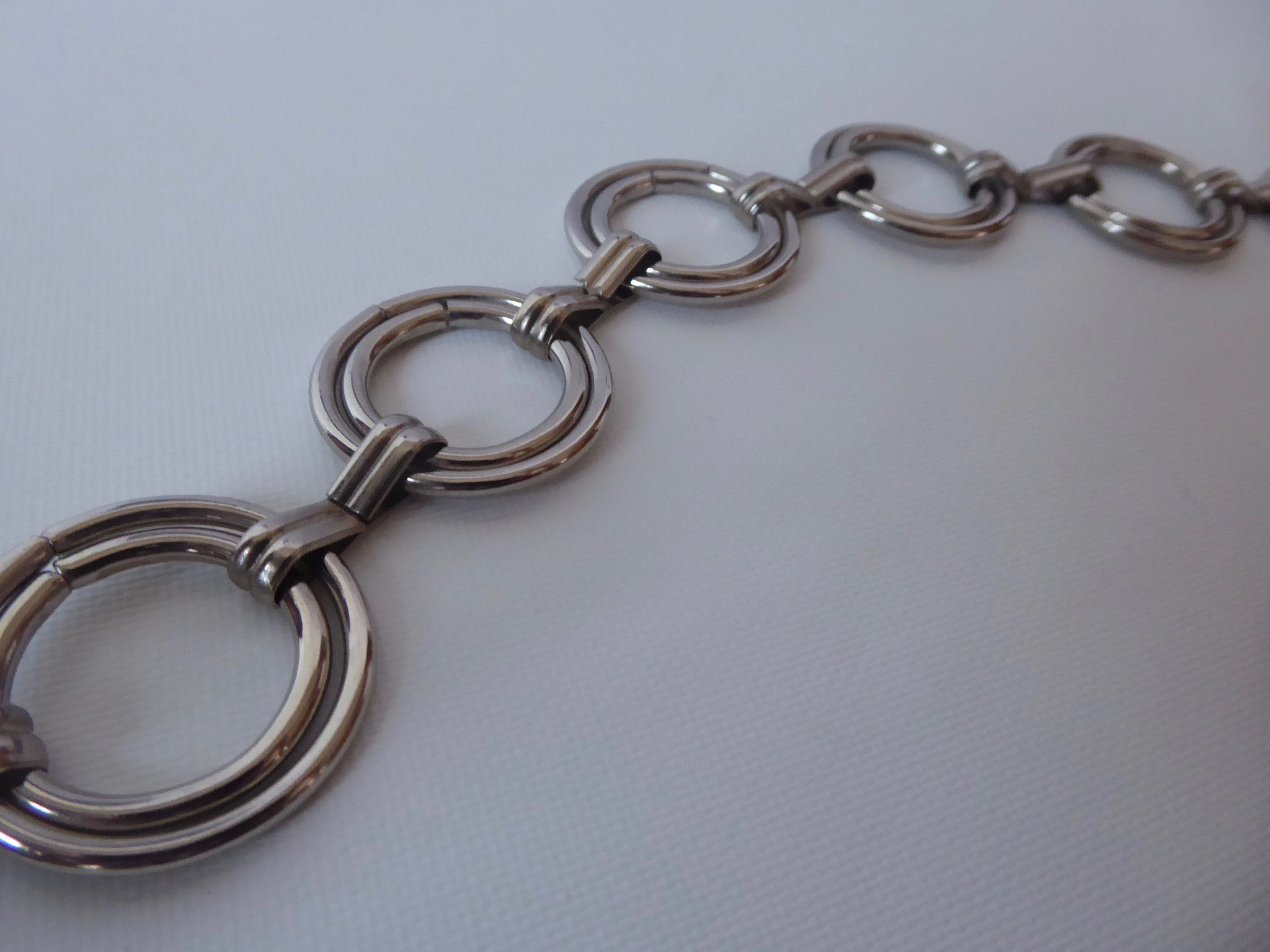 Vintage belt chain of chromed double metal rings. Year 80. Slideable ...
