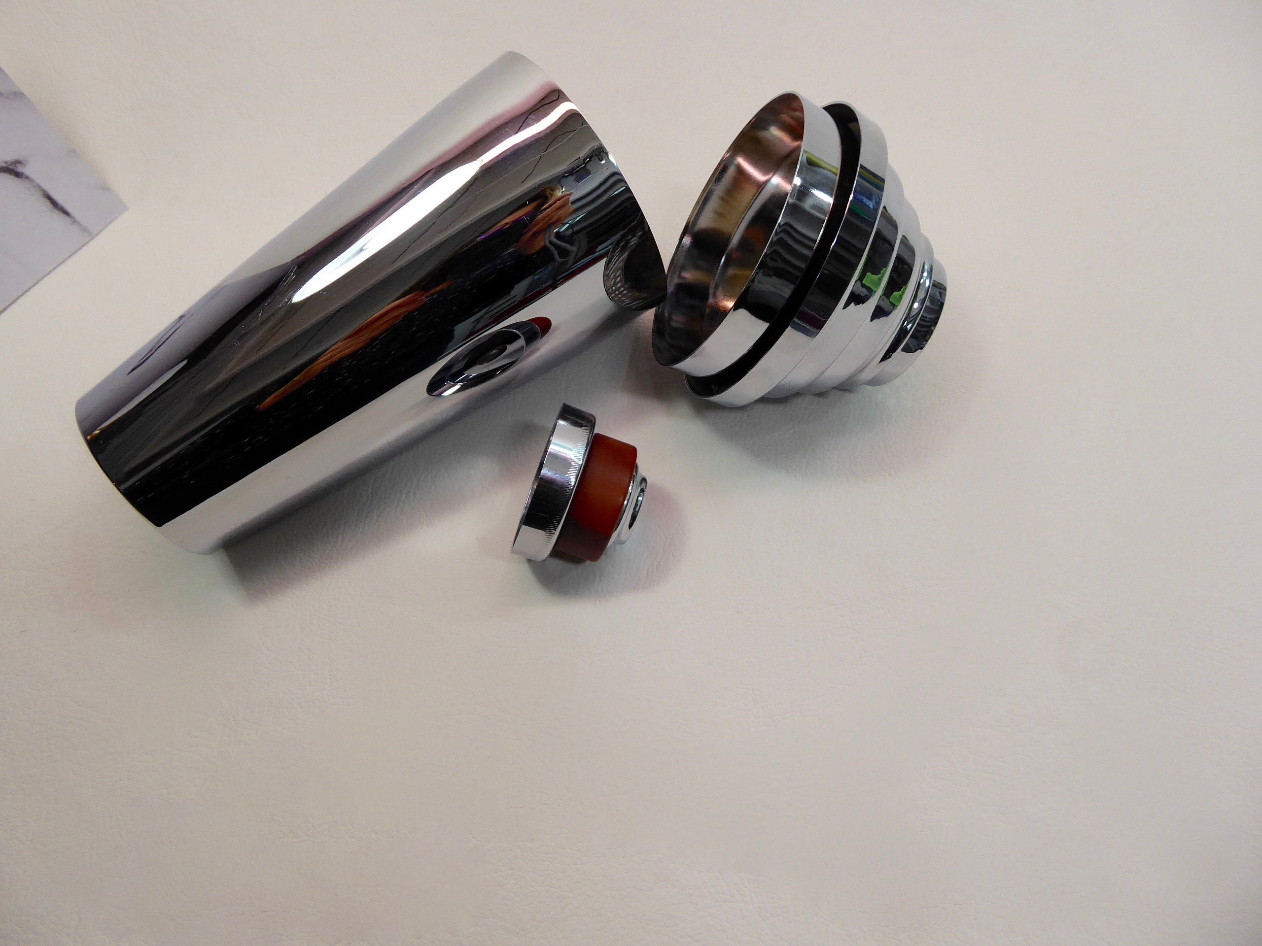 Cocktail shaker. Chrome. Zebra caramel bakelite. GLO-Hill. Made in ...