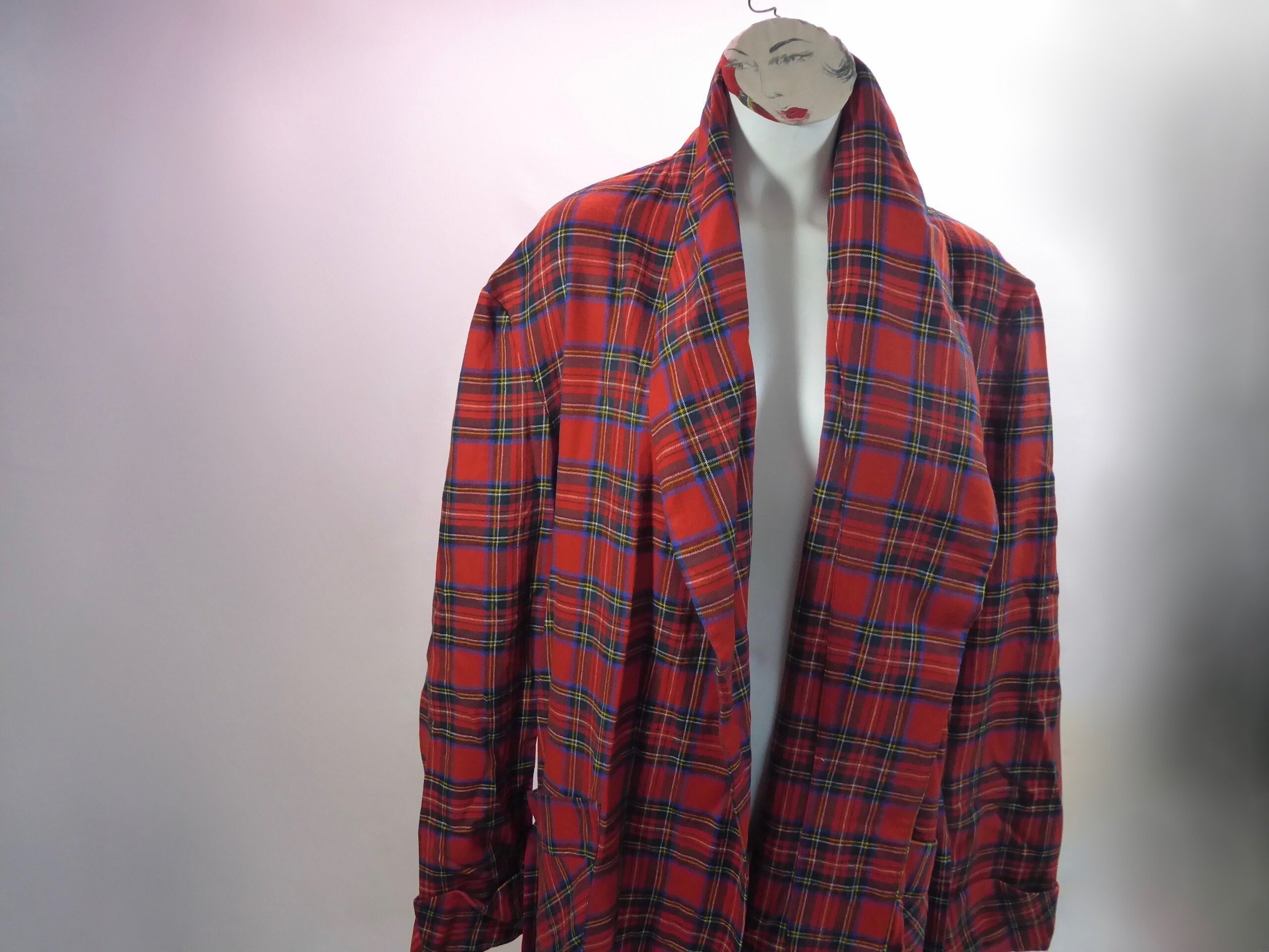 Robe vintage viyella red royal stewart. 1950s/60s. Light and flowing ...