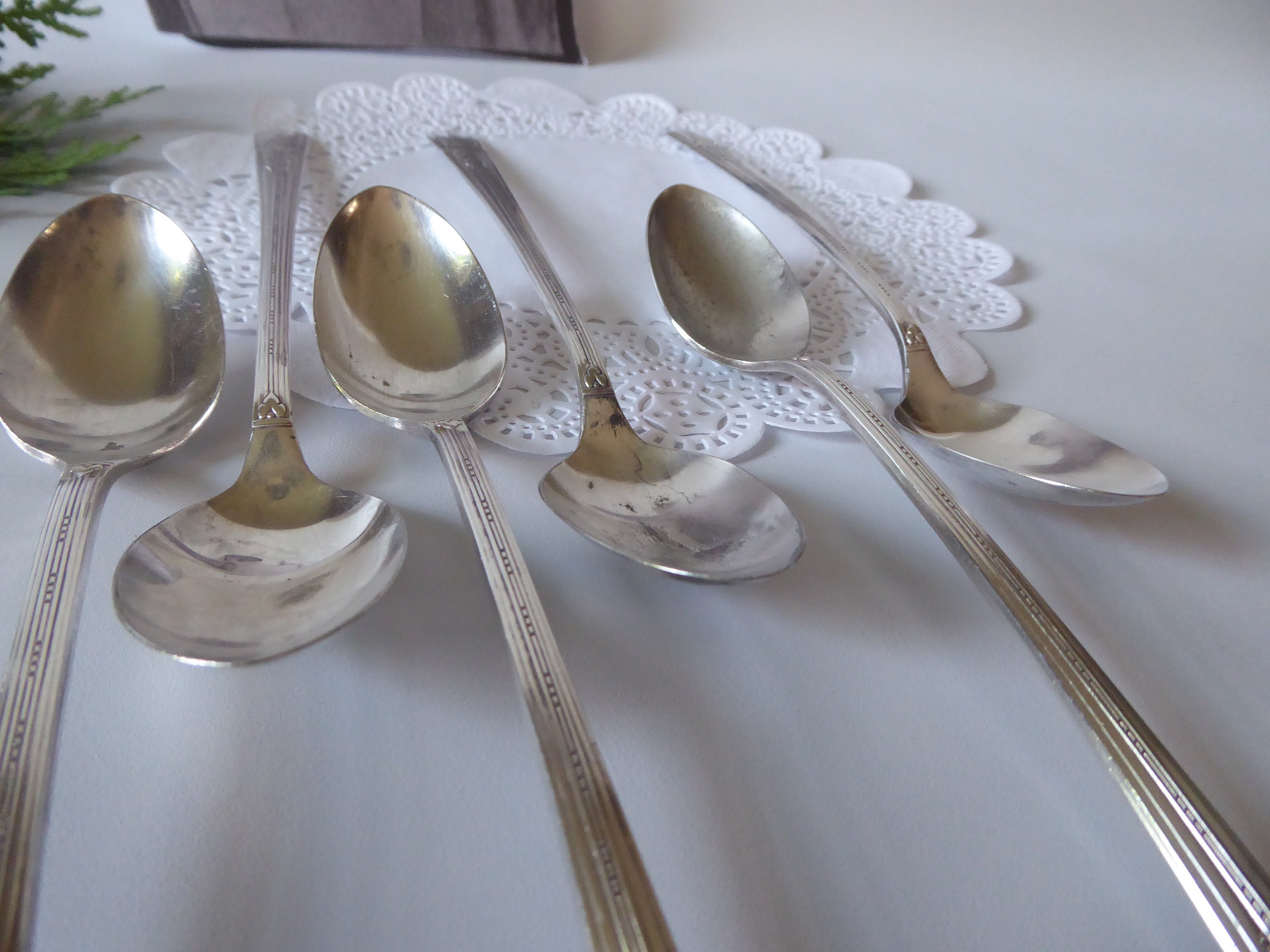 Lot 6 long sundae spoons. Floral pattern. 1930. Silver metal. Wm. A ...