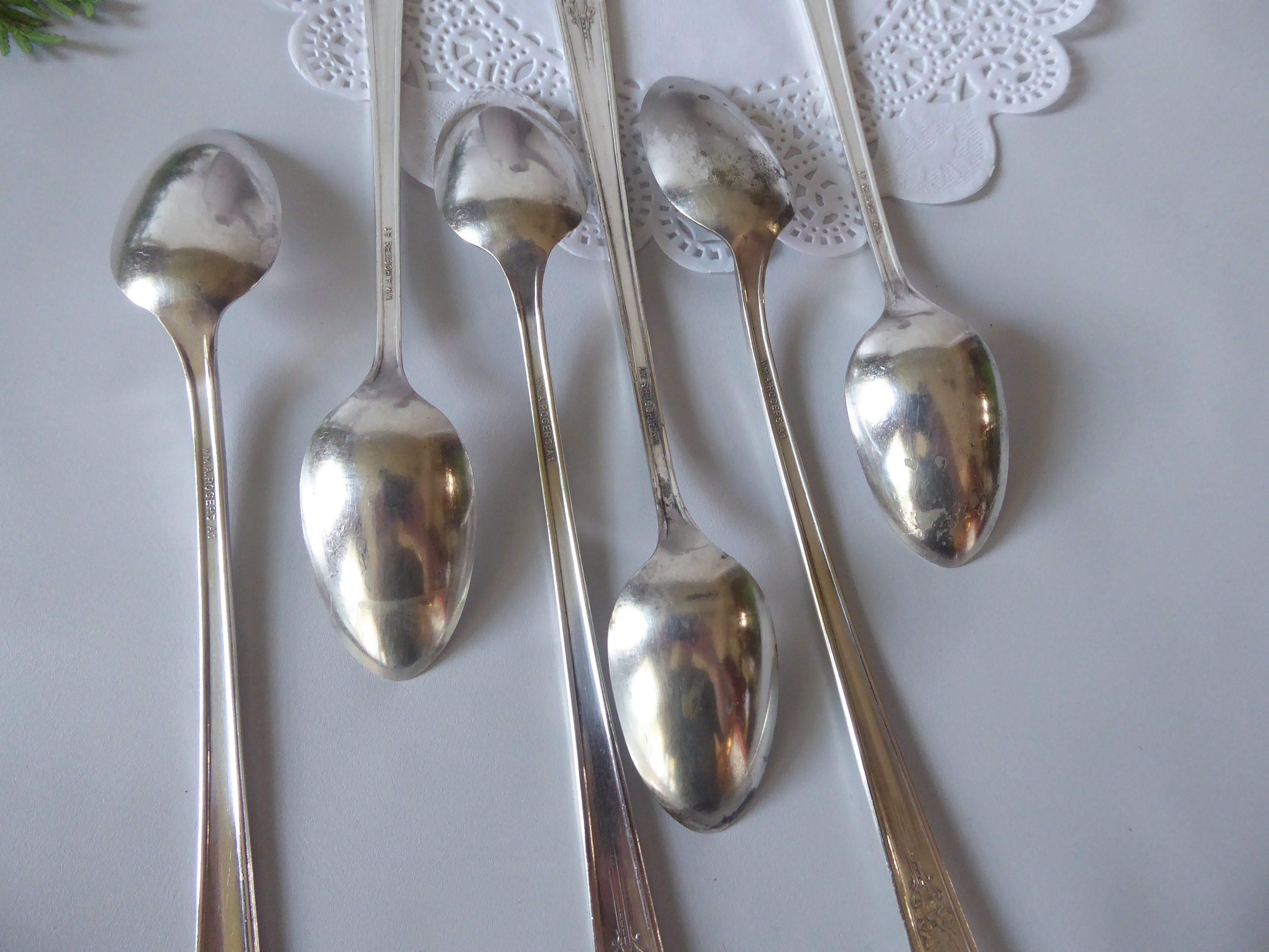 Lot 6 long sundae spoons. Floral pattern. 1930. Silver metal. Wm. A ...