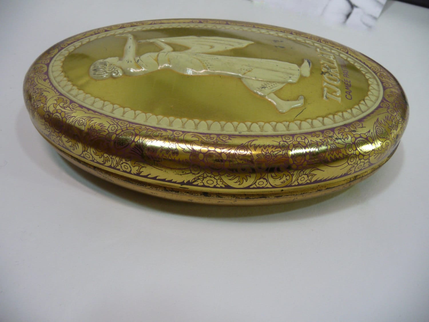 Tjoklat metal box. Cameo lozenges. Amsterdam. Tjoklat-fabriek N.V ...