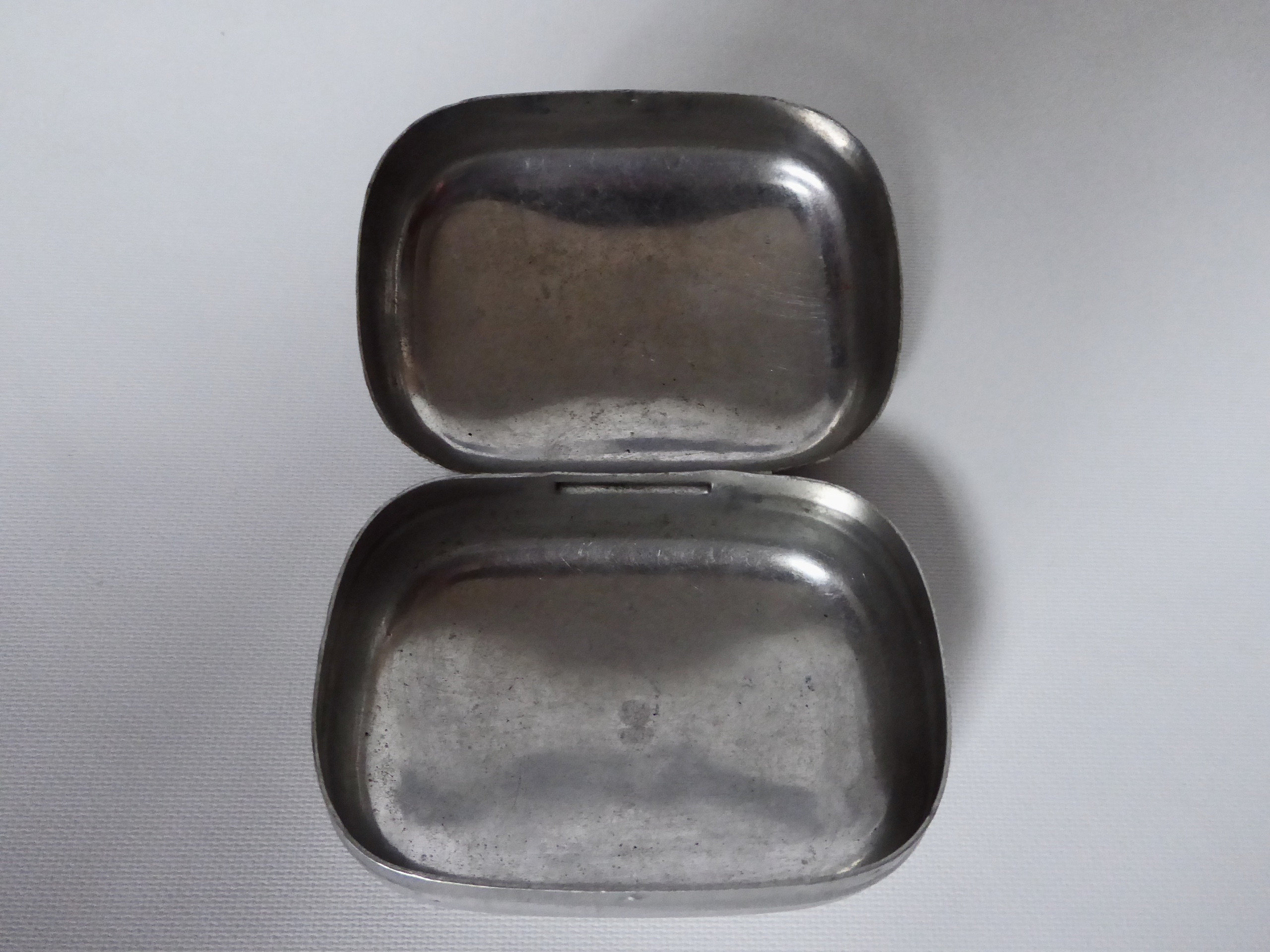 Vintage military soap box. Aluminium. 1945.