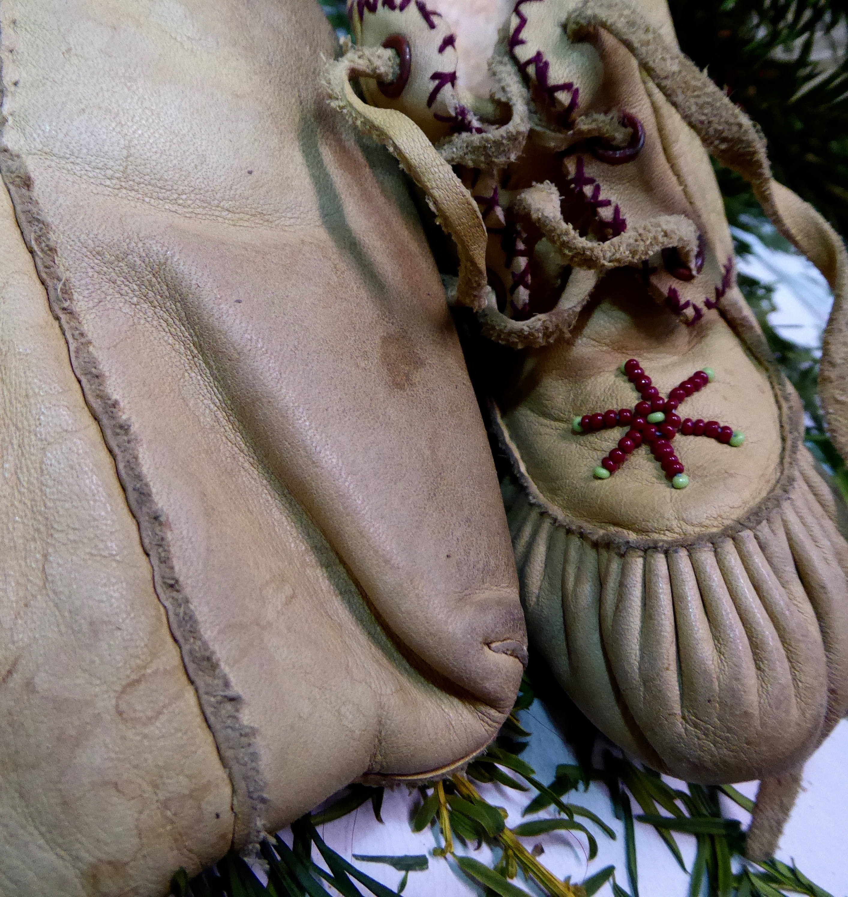 Moccasins collection. Aboriginal child. Innu. Montagnais. Quebec ...