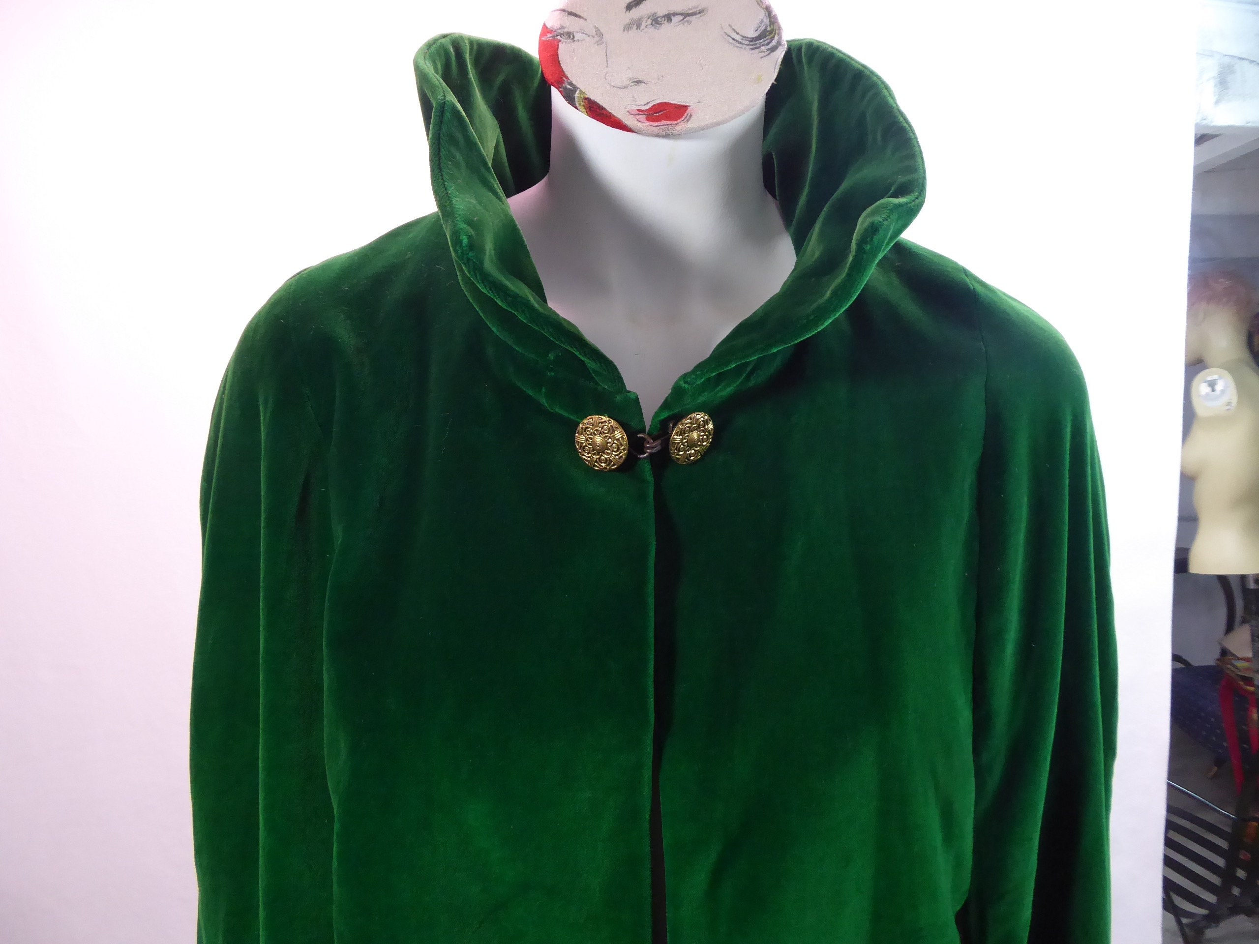 Long Green Velvet Cape. Flower power. 1960's opera. Funky Cape ...