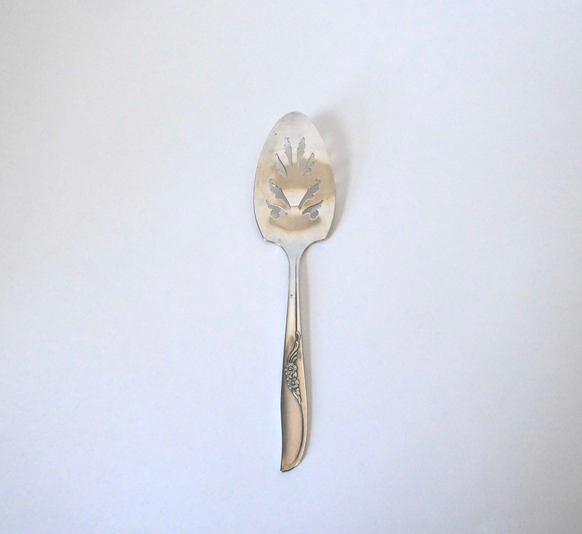 Wm pie spatula. A.Rogers Oneida Ltd. Jennifer Ada pattern. 1959.