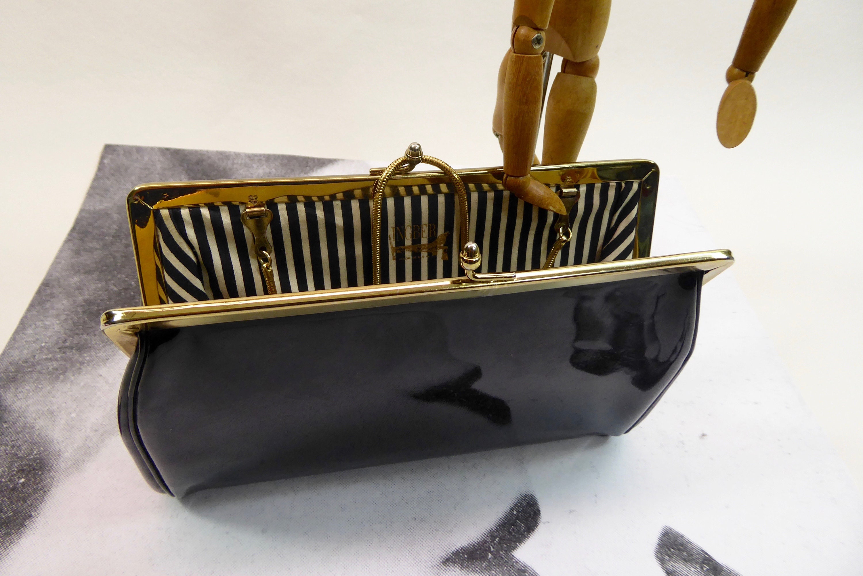 Ingber Black patent leather clutch bag. year end 1950.debut year 60 ...