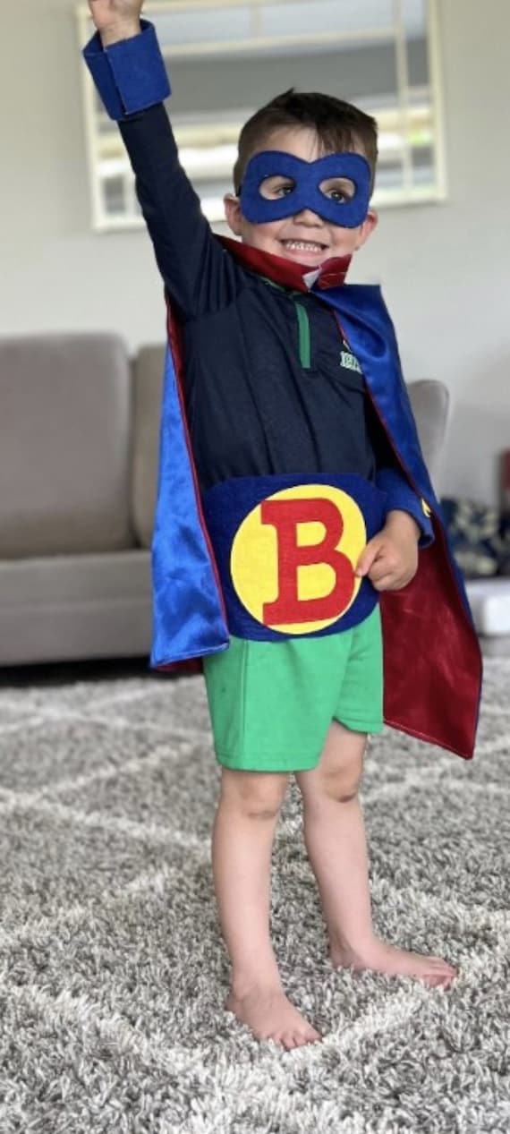 Halloween Costumes Superhero Capes - Set Of 30 Superhero Capes - Plain ...