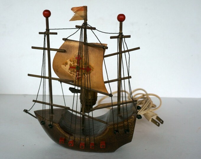 Vintage Santa Maria Sailing Ship Accent Lamp, Cottage Chic - Etsy