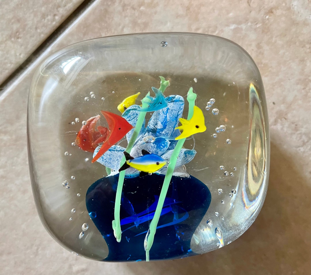 Vintage Large Paperweight With Ocean Scene/aquarium With 8 Fish - Etsy