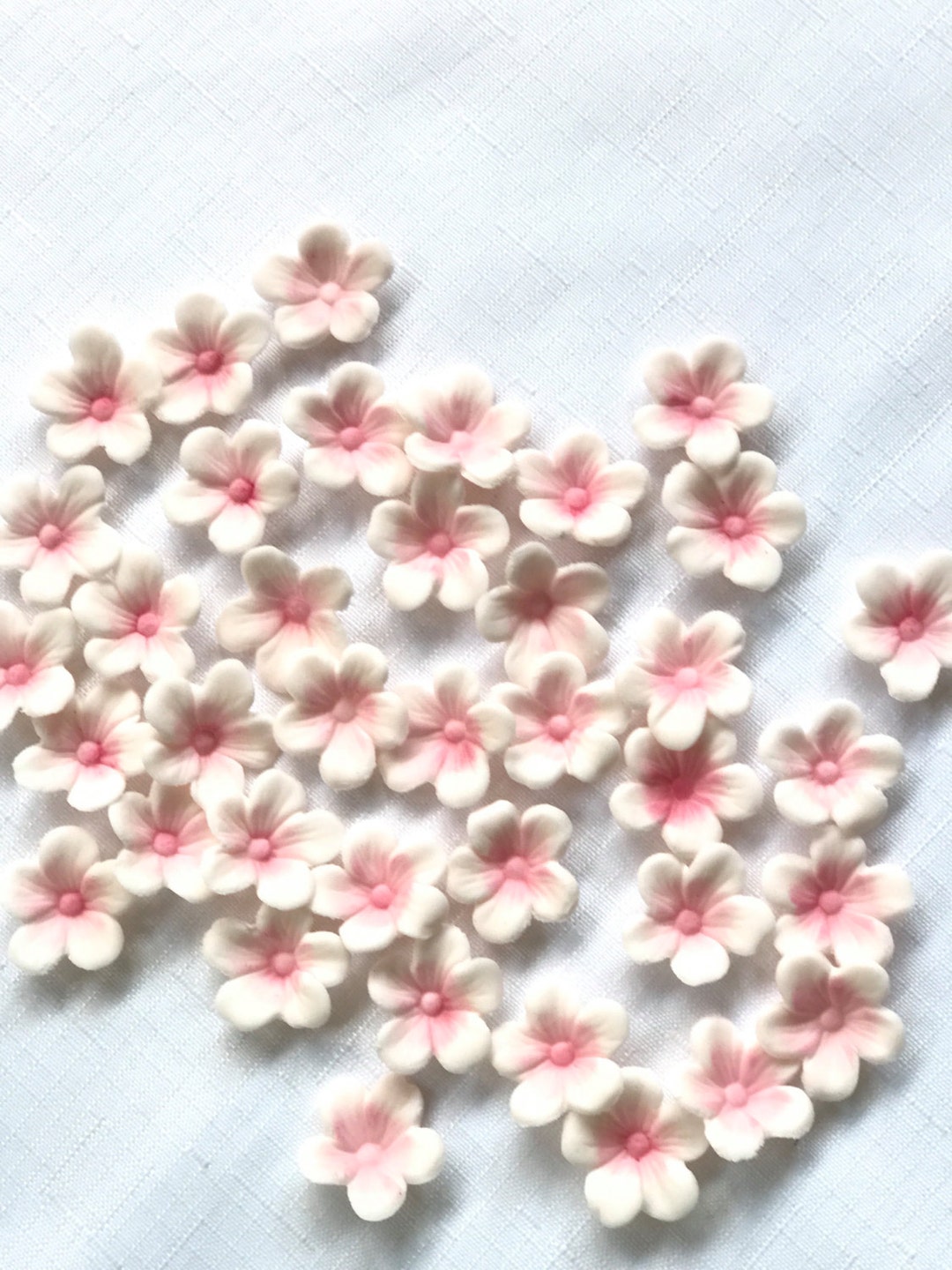 Fondant Flowers, Soft Pink Blossom, Edible Fondant Flowers Cupcake Cake ...