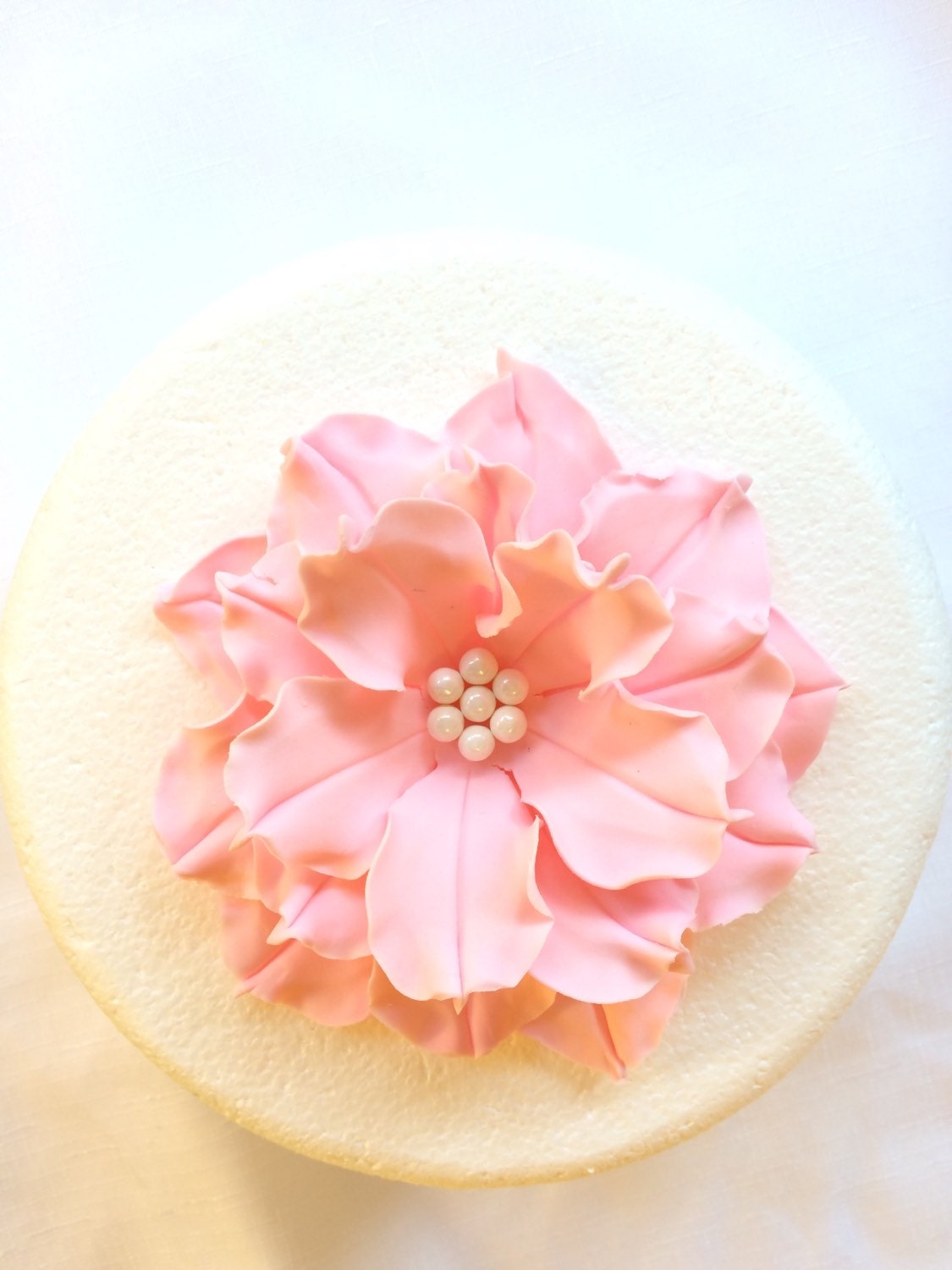 Fondant flowers XL soft pink Lily edible fondant cake topper | Etsy