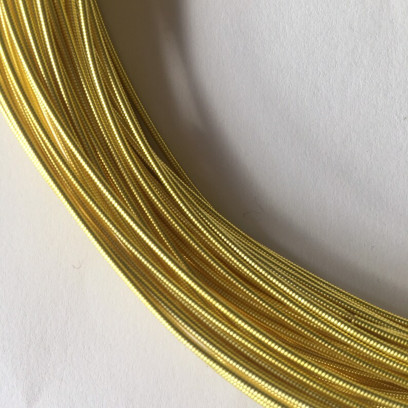 1m Coloured Pearl Purl/Gimp/Gijai wire for goldwork embroidery | Etsy