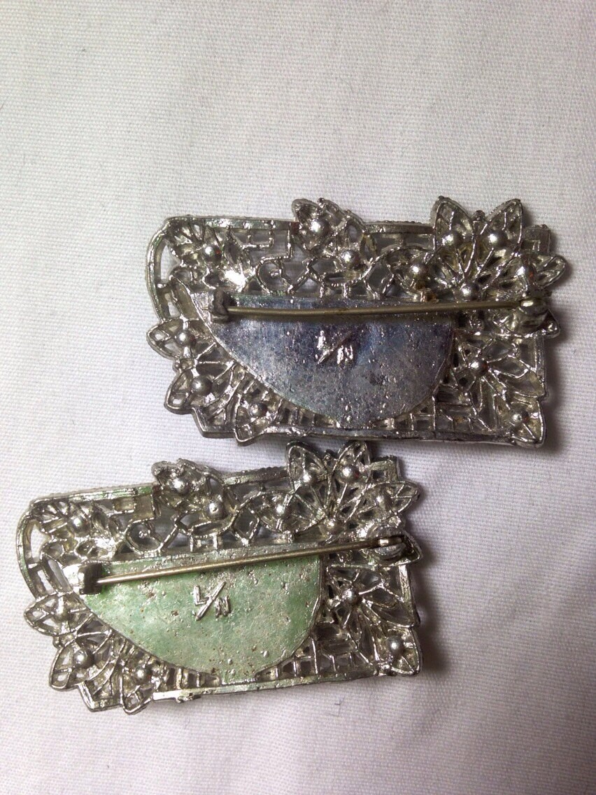 Pair of Art Deco Pins - Etsy