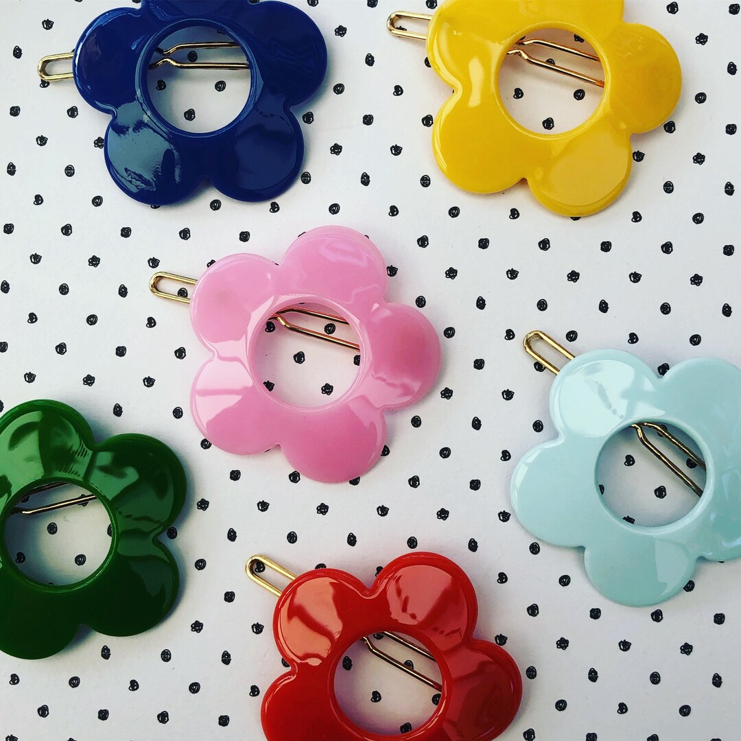 HAIR CLIPS 60s Style Flower Hair Clip Various Colours - Etsy