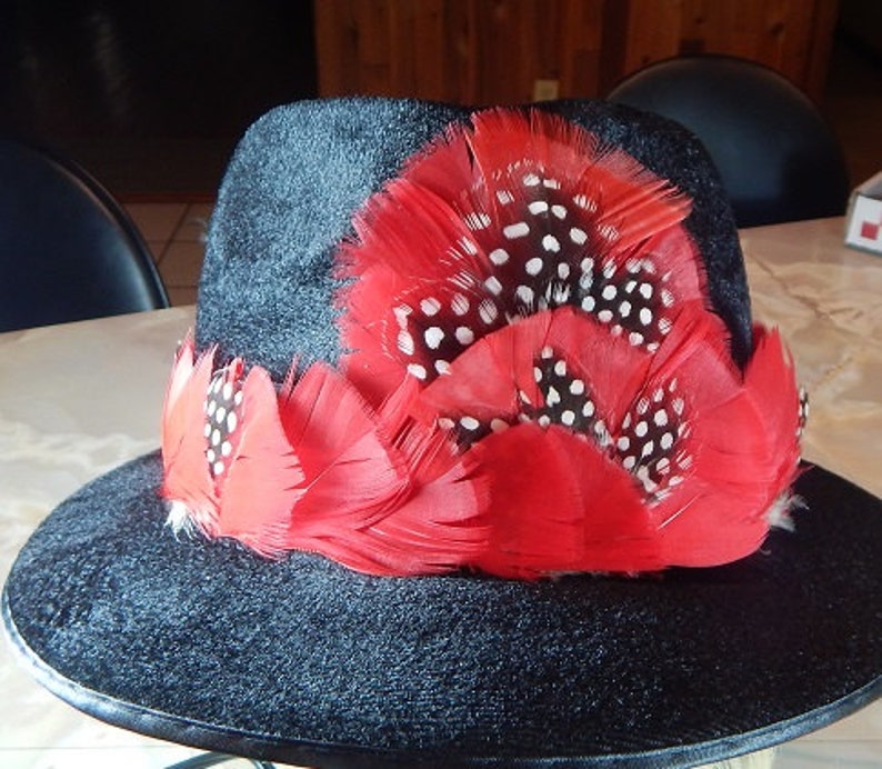Rippin' Red Feather Hat Band - Cowboy Hat Band With Guinea Feathers ...