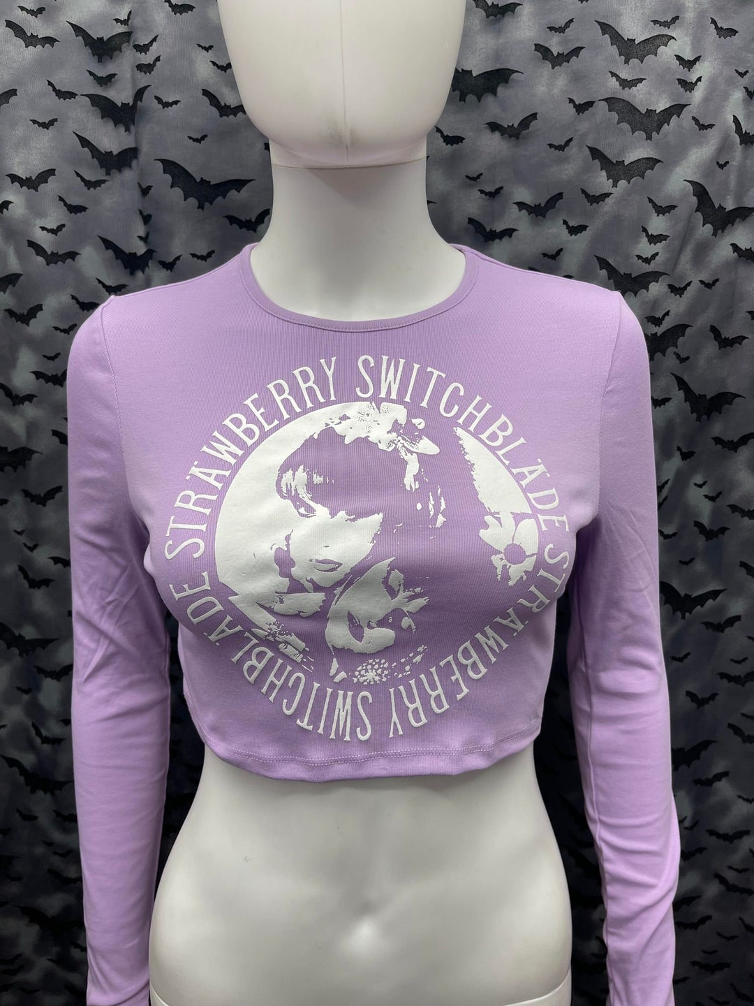 Strawberry Switchblade Long Sleeve Fitted Cropped Top Goth - Etsy