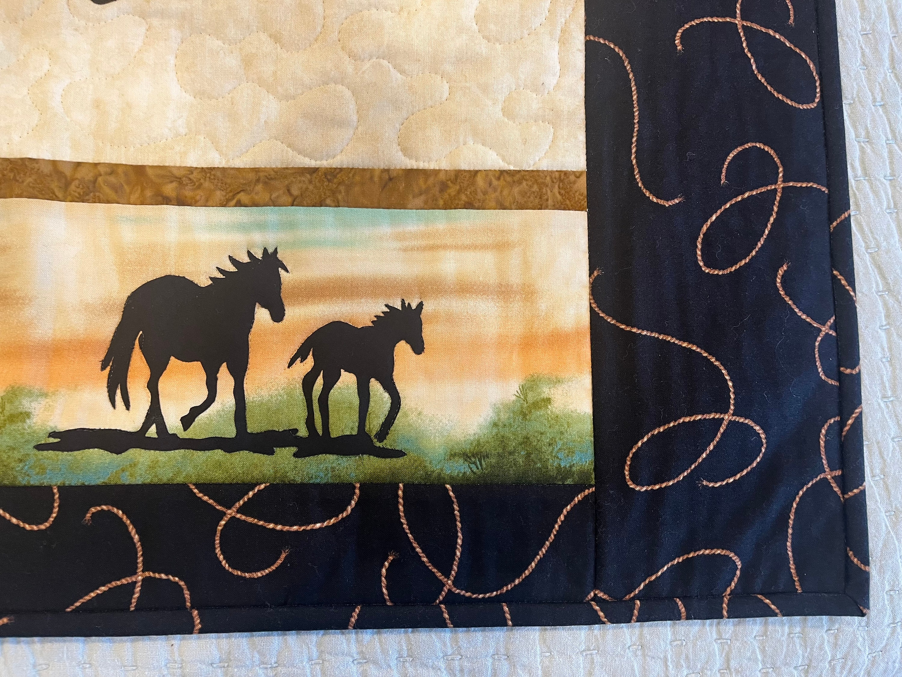 Horses Quilted Appliqued Wall Decor/tapestry Signed 32" X 50" - Etsy