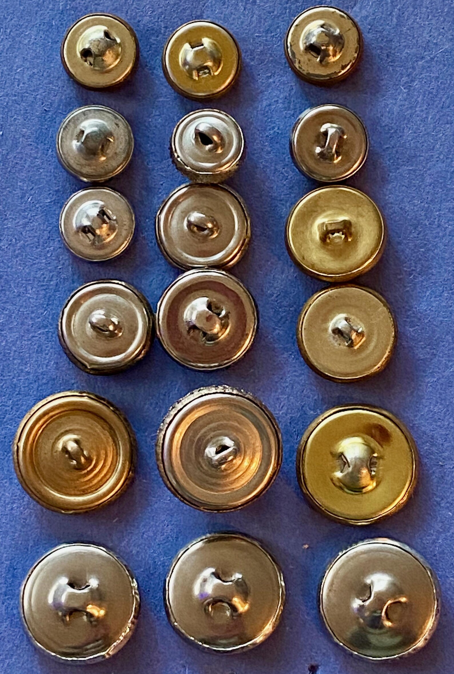 18 VINTAGE TWINKLE BUTTONS - Etsy