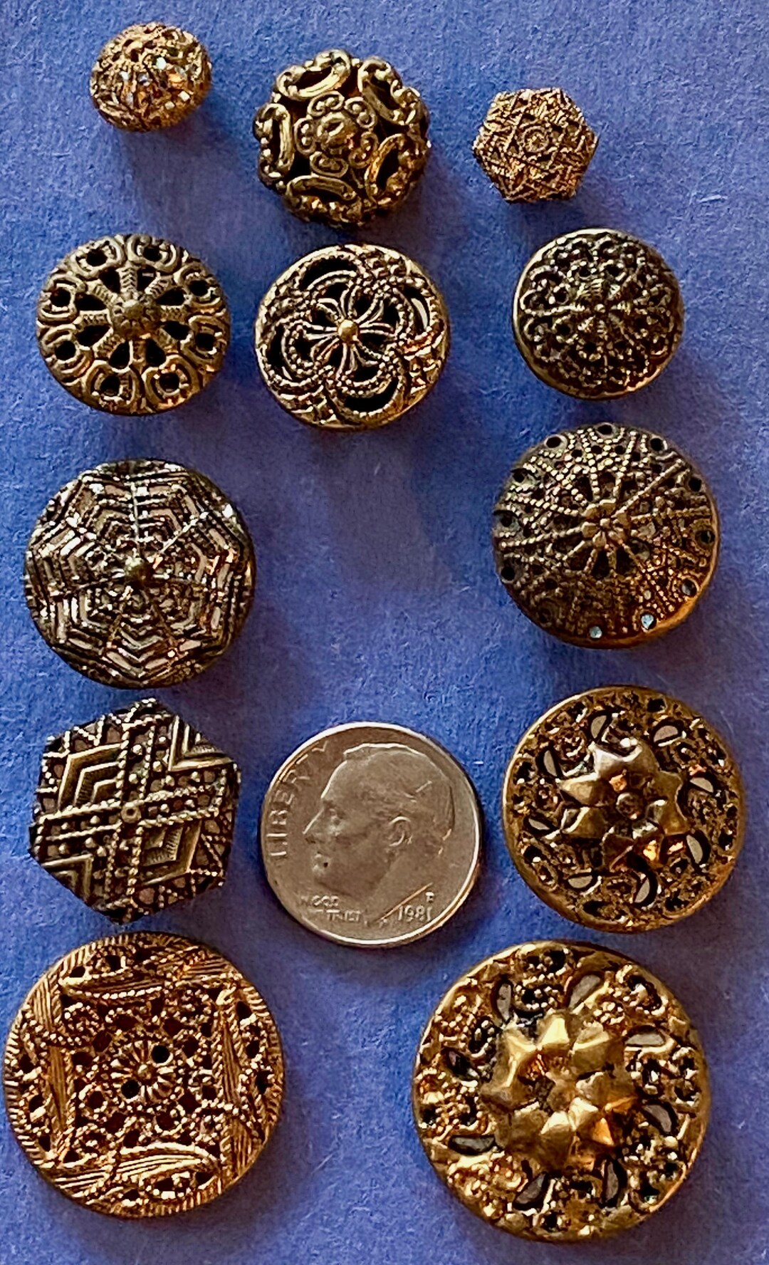 12 VINTAGE TWINKLE BUTTONS - Etsy