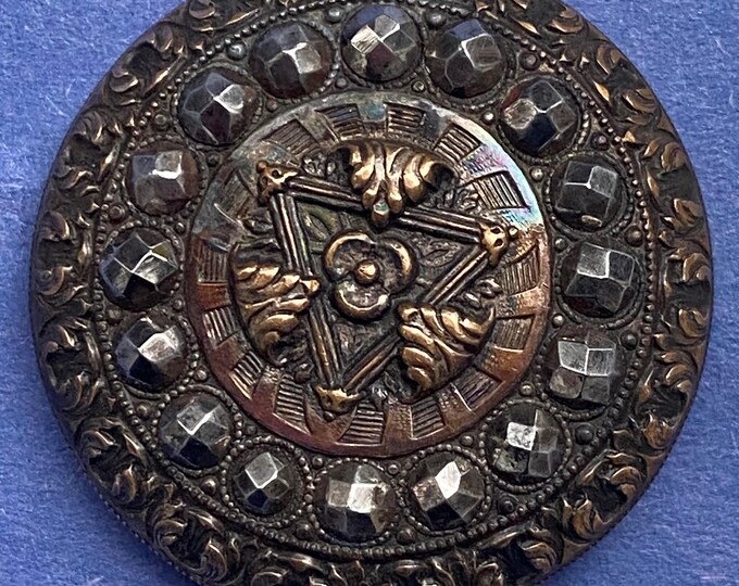 ANTIQUE VICTORIAN BRASS Button - Etsy