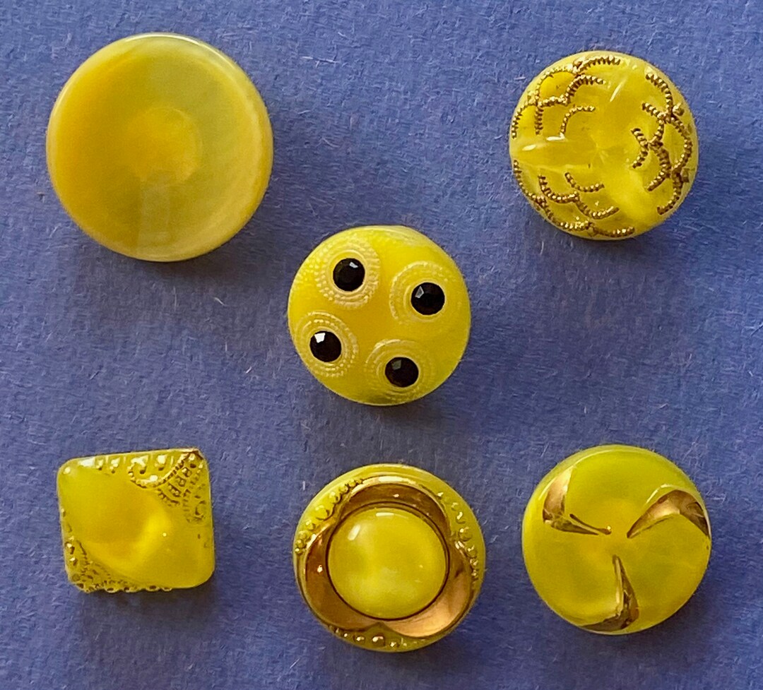 6 YELLOW GLASS MOONGLOW Buttons - Etsy