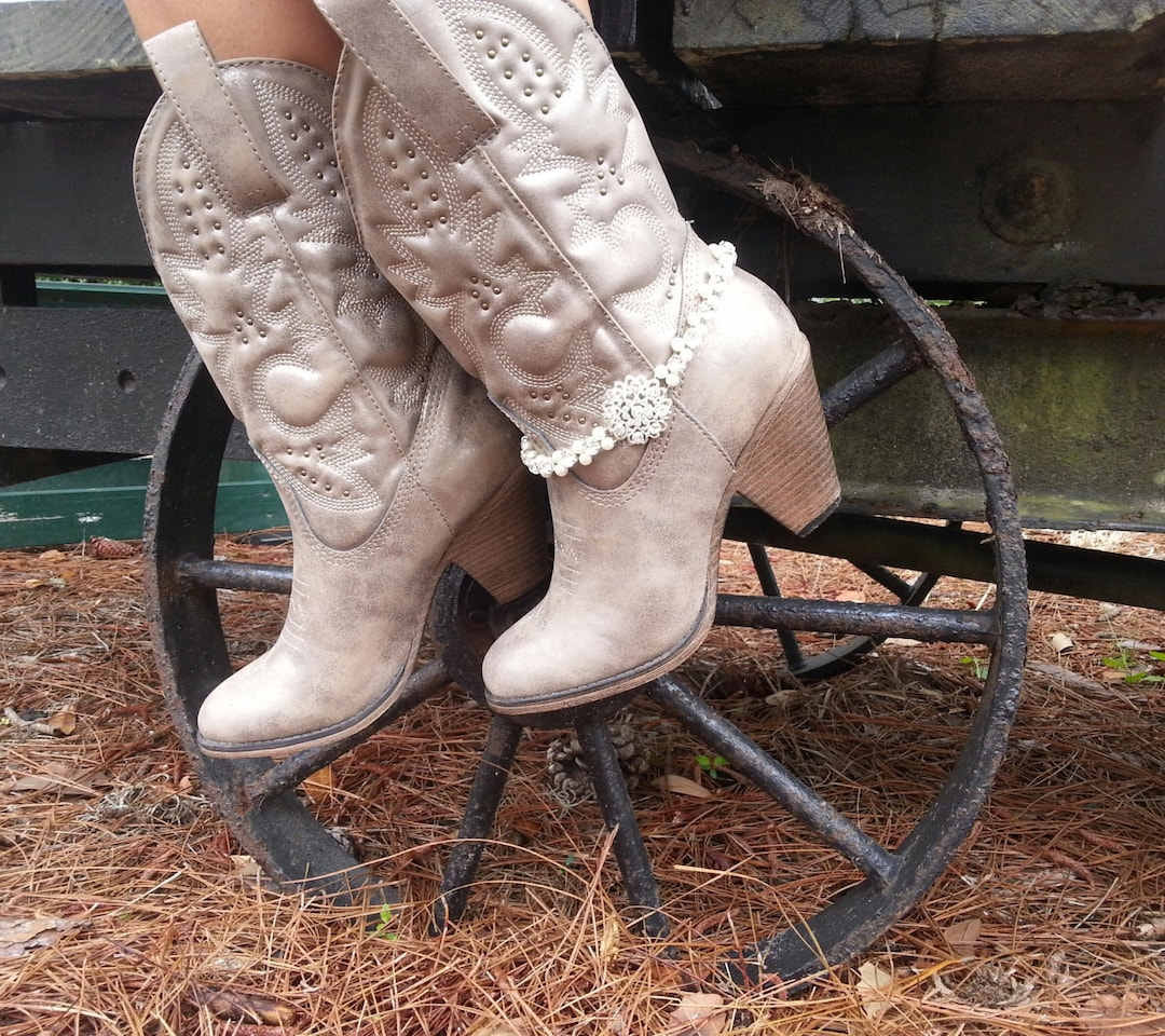 Western Wedding Boot Bracelet for Cowgirl Bride - Perfect Bling Jewelry ...