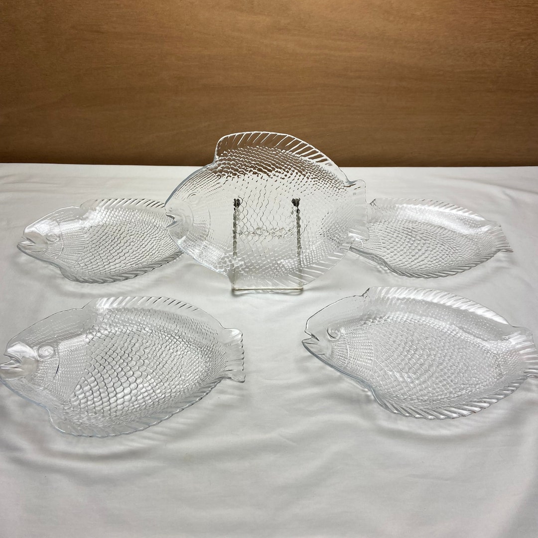 SET of 5 Pasabahce UNIQUE Fish Plates Stackable Clear Pressed Glass ...